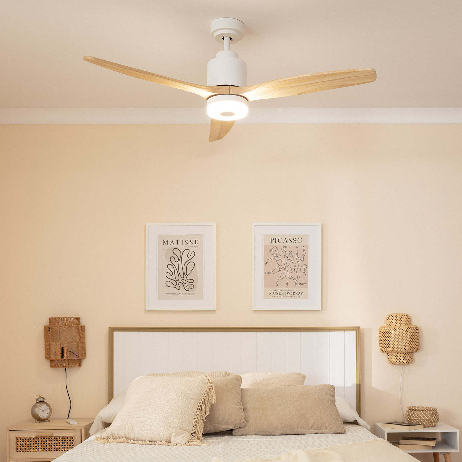 Mersin Outdoor LED DC Motor Ceiling Fan 132cm in White Wood - Ledkia